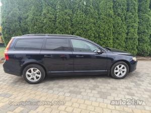 Zils Volvo V70 2008 Paide, ar dzinēja tilpumu 2.40 L un nobraukumu 379 tūkst. km par 4990 €, foto 11 vietnē AUTOMOTO.COM.LV