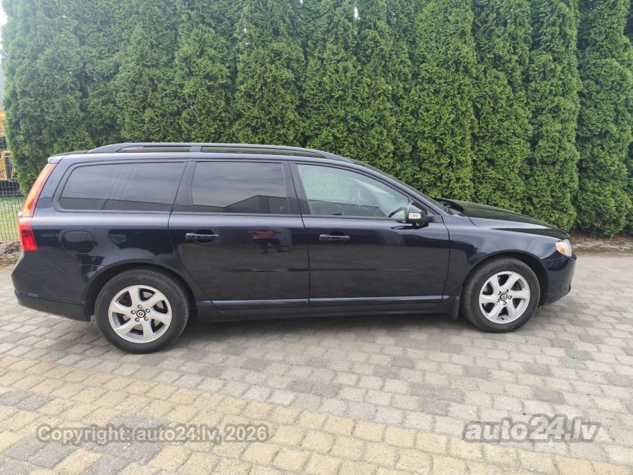 Zils Volvo V70 2008 Paide, ar dzinēja tilpumu 2.40 L un nobraukumu 379 tūkst. km par 4990 €, foto 11 vietnē AUTOMOTO.COM.LV