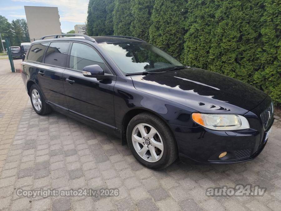 Zils Volvo V70 2008 Paide, ar dzinēja tilpumu 2.40 L un nobraukumu 379 tūkst. km par 4990 €, foto 12 vietnē AUTOMOTO.COM.LV