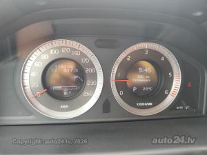 Zils Volvo V70 2008 Paide, ar dzinēja tilpumu 2.40 L un nobraukumu 379 tūkst. km par 4990 €, foto 26 vietnē AUTOMOTO.COM.LV