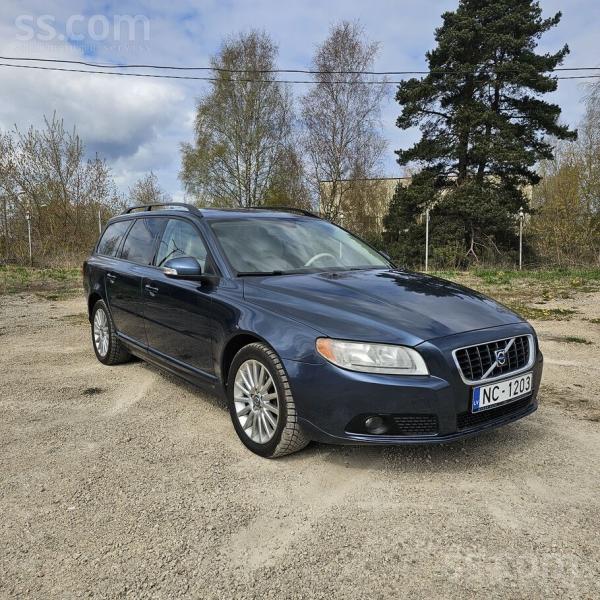 Zils Volvo V70 2008 Rīga, ar dzinēja tilpumu 2.40 L un nobraukumu 319 tūkst. km par 4250 €, foto 1 vietnē AUTOMOTO.COM.LV