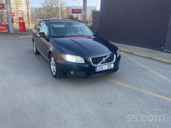 Zils Volvo V70 2008 Rīga, ar dzinēja tilpumu 2.40 L un nobraukumu 0 tūkst. km par 3999 €, foto 2 vietnē AUTOMOTO.COM.LV
