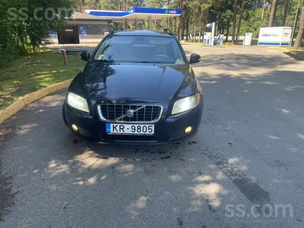 Синий Вольво В70 2008 в Рига, объемом двигателя 2.40 л и пробегом 0 тыс. км за 4499 €, фото 1 на AUTOMOTO.COM.LV