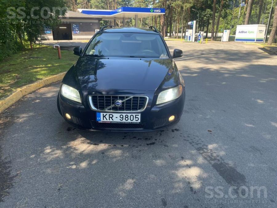 Zils Volvo V70 2008 Rīga, ar dzinēja tilpumu 2.40 L un nobraukumu 0 tūkst. km par 4499 €, foto 1 vietnē AUTOMOTO.COM.LV