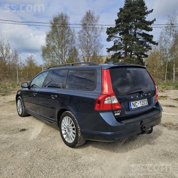 Синий Вольво В70 2008 в Рига, объемом двигателя 2.40 л и пробегом 319 тыс. км за 4250 €, фото 6 на AUTOMOTO.COM.LV