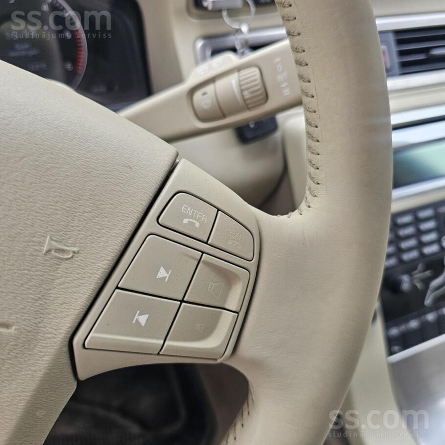 Zils Volvo V70 2008 Rīga, ar dzinēja tilpumu 2.40 L un nobraukumu 319 tūkst. km par 4250 €, foto 20 vietnē AUTOMOTO.COM.LV