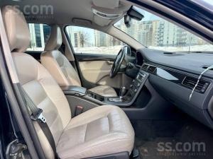 Zils Volvo V70 2008 Rīga, ar dzinēja tilpumu 2.40 L un nobraukumu 306 tūkst. km par 1600 €, foto 8 vietnē AUTOMOTO.COM.LV