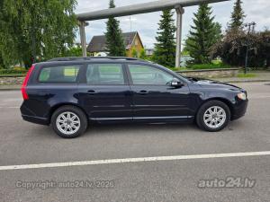 Zils Volvo V70 2008 Paide, ar dzinēja tilpumu 2.40 L un nobraukumu 305 tūkst. km par 5290 €, foto 12 vietnē AUTOMOTO.COM.LV