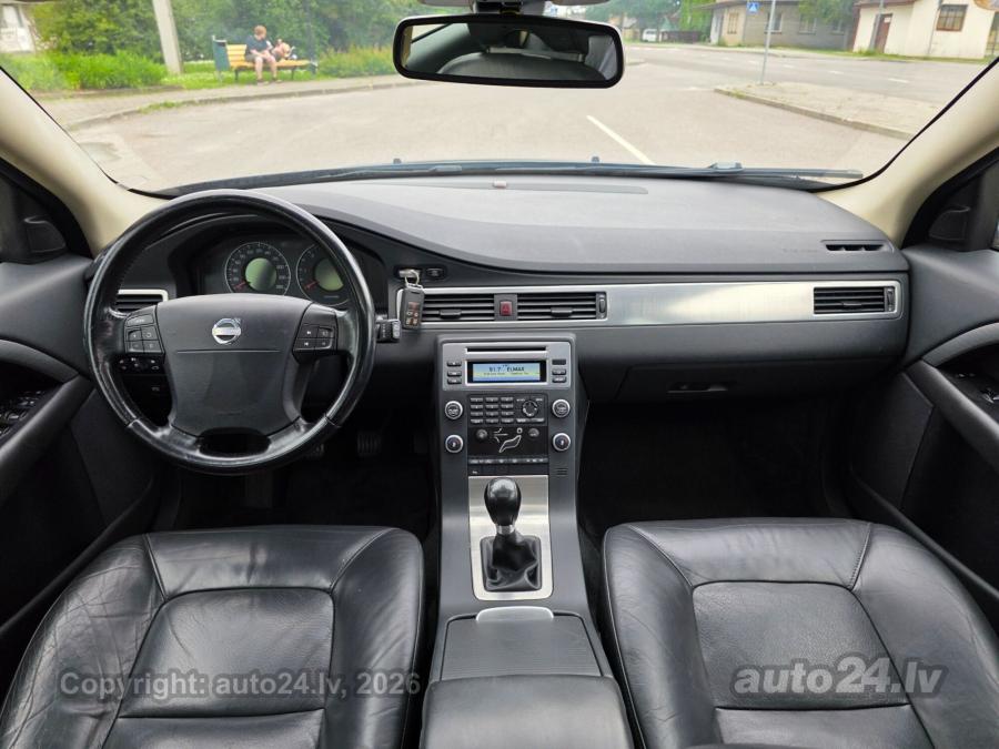 Zils Volvo V70 2008 Paide, ar dzinēja tilpumu 2.40 L un nobraukumu 305 tūkst. km par 5290 €, foto 15 vietnē AUTOMOTO.COM.LV