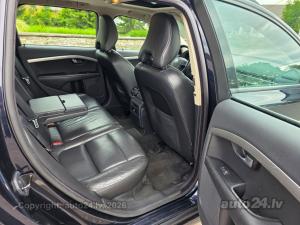 Zils Volvo V70 2008 Paide, ar dzinēja tilpumu 2.40 L un nobraukumu 305 tūkst. km par 5290 €, foto 16 vietnē AUTOMOTO.COM.LV