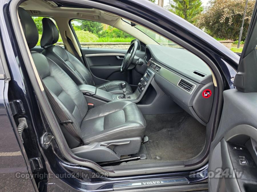 Zils Volvo V70 2008 Paide, ar dzinēja tilpumu 2.40 L un nobraukumu 305 tūkst. km par 5290 €, foto 17 vietnē AUTOMOTO.COM.LV