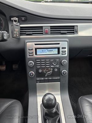 Zils Volvo V70 2008 Paide, ar dzinēja tilpumu 2.40 L un nobraukumu 305 tūkst. km par 5290 €, foto 22 vietnē AUTOMOTO.COM.LV