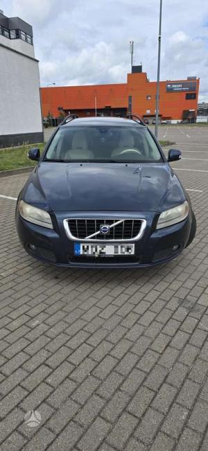 Blue Volvo V70 2008 in Vilnius, with an engine capacity of 2.40 L and mileage of 338 thousand km for 3000 €, photo  on AUTOMOTO.COM.LV