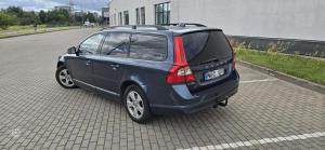 Zils Volvo V70 2008 Viļņa, ar dzinēja tilpumu 2.40 L un nobraukumu 338 tūkst. km par 3000 €, foto 4 vietnē AUTOMOTO.COM.LV