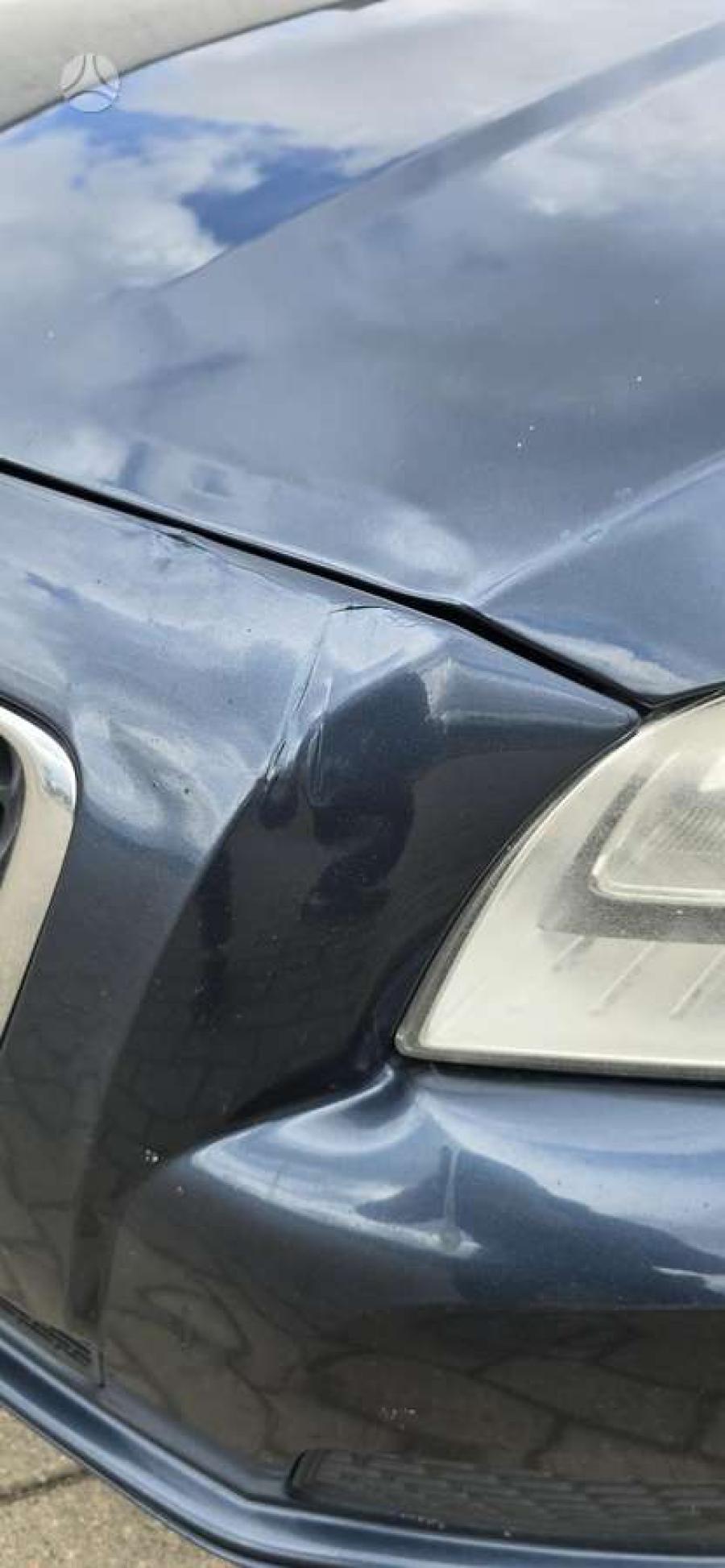 Zils Volvo V70 2008 Viļņa, ar dzinēja tilpumu 2.40 L un nobraukumu 338 tūkst. km par 3000 €, foto 12 vietnē AUTOMOTO.COM.LV