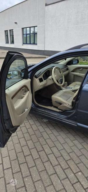 Zils Volvo V70 2008 Viļņa, ar dzinēja tilpumu 2.40 L un nobraukumu 338 tūkst. km par 3000 €, foto 14 vietnē AUTOMOTO.COM.LV