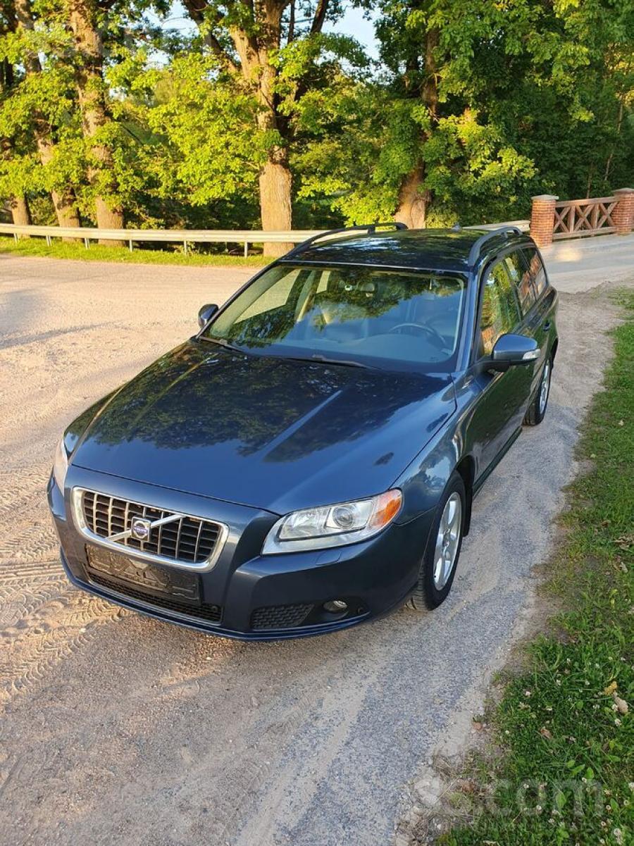 Zils Volvo V70 2008 Rīga, ar dzinēja tilpumu 2.00 L un nobraukumu 152 tūkst. km par 6400 €, foto 3 vietnē AUTOMOTO.COM.LV