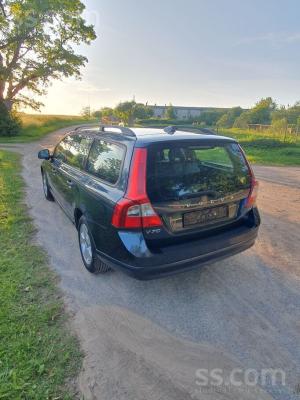Zils Volvo V70 2008 Rīga, ar dzinēja tilpumu 2.00 L un nobraukumu 152 tūkst. km par 6400 €, foto 5 vietnē AUTOMOTO.COM.LV