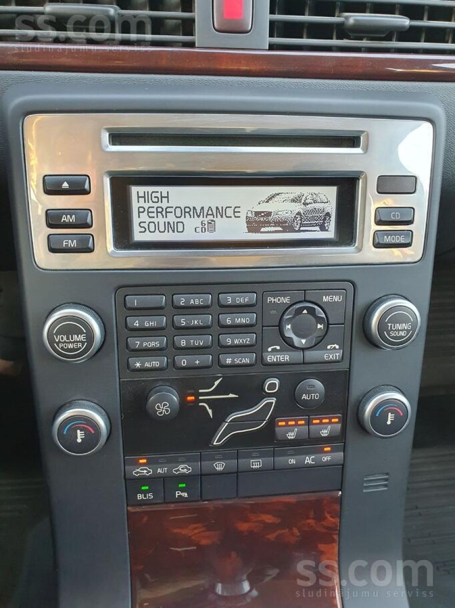Zils Volvo V70 2008 Rīga, ar dzinēja tilpumu 2.00 L un nobraukumu 152 tūkst. km par 6400 €, foto 11 vietnē AUTOMOTO.COM.LV
