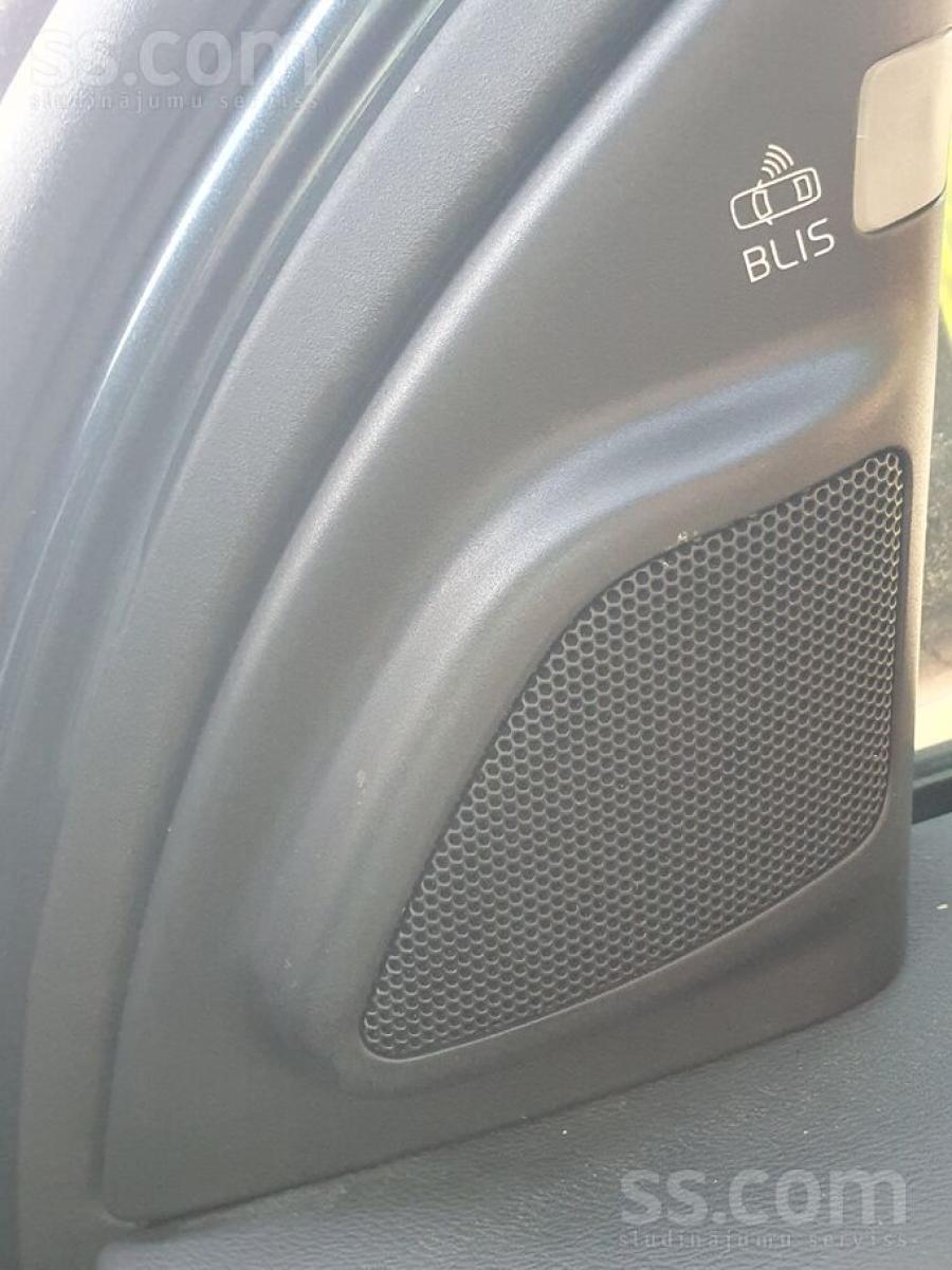 Zils Volvo V70 2008 Rīga, ar dzinēja tilpumu 2.00 L un nobraukumu 152 tūkst. km par 6400 €, foto 15 vietnē AUTOMOTO.COM.LV