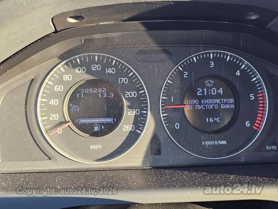 Синий Вольво В70 2008 в Таллин, объемом двигателя 2.40 л и пробегом 305 тыс. км за 5499 €, фото 17 на AUTOMOTO.COM.LV