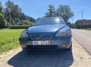 Blue Volvo V70 2008 in Riga, with an engine capacity of 2.40 L and mileage of 0 thousand km for 750 €, photo 3 on AUTOMOTO.COM.LV
