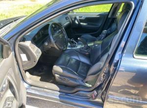 Blue Volvo V70 2008 in Riga, with an engine capacity of 2.40 L and mileage of 0 thousand km for 750 €, photo 5 on AUTOMOTO.COM.LV