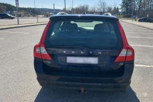 Zils Volvo V70 2008 Viļņa, ar dzinēja tilpumu 2.40 L un nobraukumu 286 tūkst. km par 3100 €, foto 3 vietnē AUTOMOTO.COM.LV