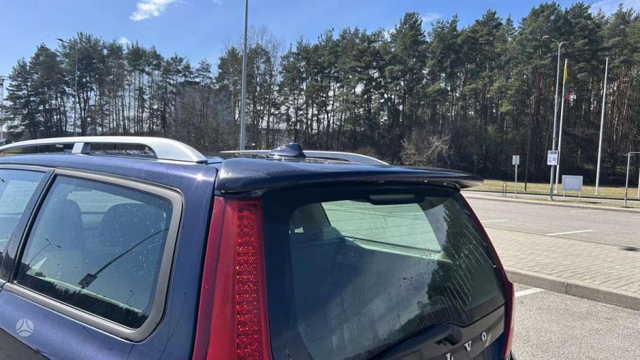 Zils Volvo V70 2008 Viļņa, ar dzinēja tilpumu 2.40 L un nobraukumu 286 tūkst. km par 3100 €, foto 16 vietnē AUTOMOTO.COM.LV