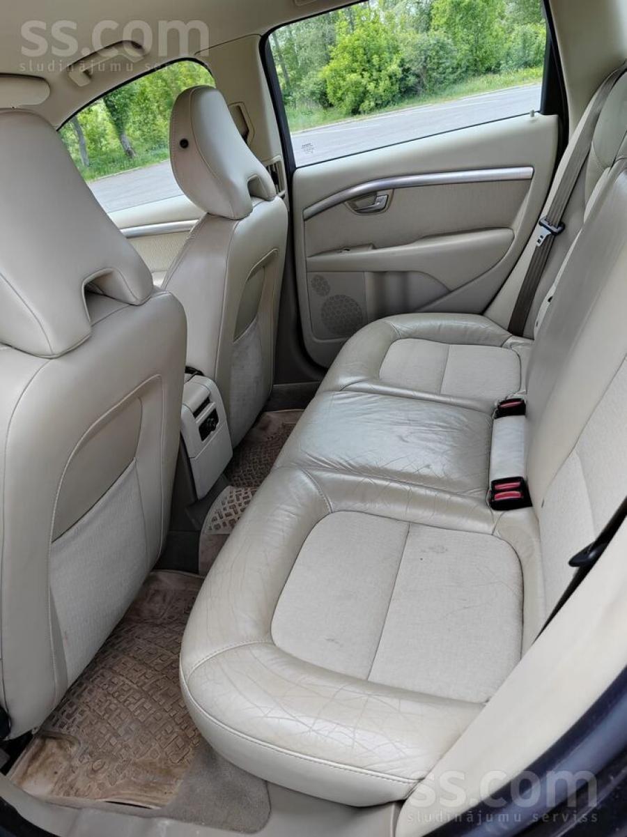 Zils Volvo V70 2008 Saldus, ar dzinēja tilpumu 2.40 L un nobraukumu 371 tūkst. km par 3400 €, foto 6 vietnē AUTOMOTO.COM.LV