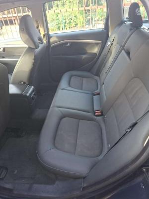 Zils Volvo V70 2008 Viļņa, ar dzinēja tilpumu 2.40 L un nobraukumu 330 tūkst. km par 2900 €, foto 6 vietnē AUTOMOTO.COM.LV