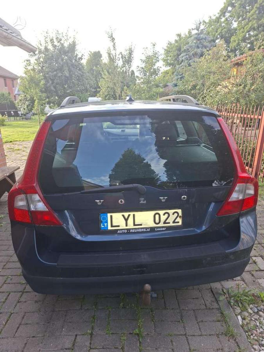 Zils Volvo V70 2008 Viļņa, ar dzinēja tilpumu 2.40 L un nobraukumu 330 tūkst. km par 2900 €, foto 9 vietnē AUTOMOTO.COM.LV