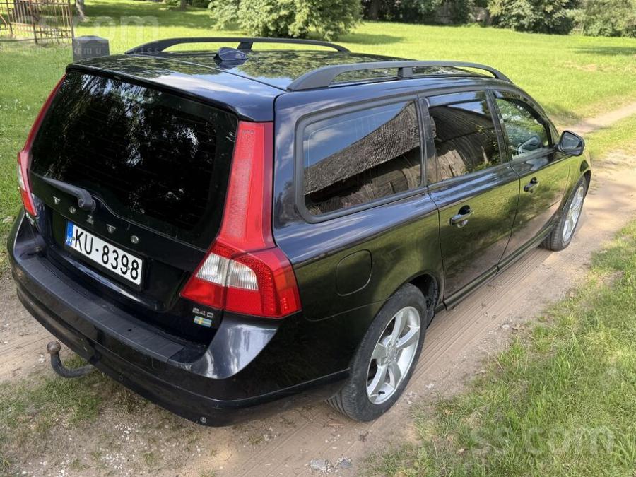 Blue Volvo V70 2008 in Kuldiga, with an engine capacity of 2.00 L and mileage of 353 thousand km for 1850 €, photo 4 on AUTOMOTO.COM.LV