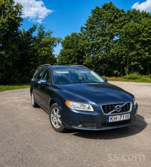 Blue Volvo V70 2008 in Tukums, with an engine capacity of 2.40 L and mileage of 319 thousand km for 2200 €, photo  on AUTOMOTO.COM.LV