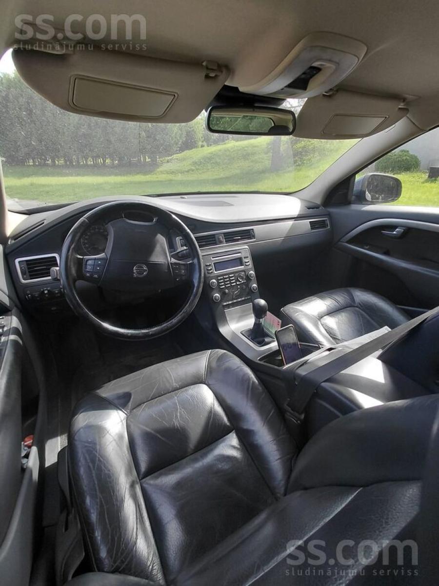 Zils Volvo V70 2008 Tukums, ar dzinēja tilpumu 2.40 L un nobraukumu 319 tūkst. km par 2200 €, foto 6 vietnē AUTOMOTO.COM.LV