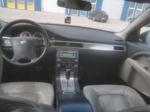 Zils Volvo V70 2008 Pērnava, ar dzinēja tilpumu 2.40 L un nobraukumu 414 tūkst. km par 2200 €, foto 6 vietnē AUTOMOTO.COM.LV