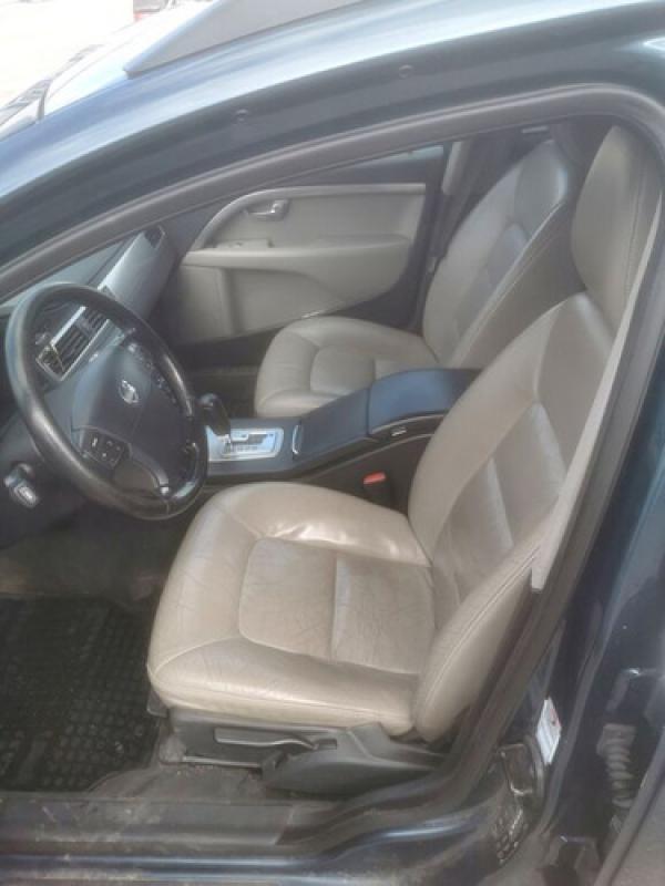 Zils Volvo V70 2008 Pērnava, ar dzinēja tilpumu 2.40 L un nobraukumu 414 tūkst. km par 2200 €, foto 6 vietnē AUTOMOTO.COM.LV