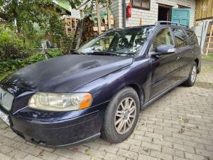 Zils Volvo V70 2008 Trakai, ar dzinēja tilpumu 2.44 L un nobraukumu 366 tūkst. km par 1570 €, foto 4 vietnē AUTOMOTO.COM.LV