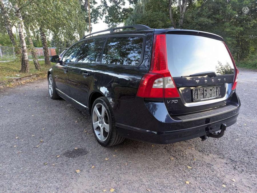 Zils Volvo V70 2008 Viļņa, ar dzinēja tilpumu 2.40 L un nobraukumu 475 tūkst. km par 3399 €, foto 6 vietnē AUTOMOTO.COM.LV