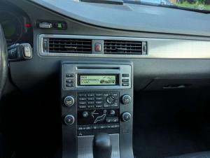 Zils Volvo V70 2008 Viļņa, ar dzinēja tilpumu 2.40 L un nobraukumu 475 tūkst. km par 3399 €, foto 15 vietnē AUTOMOTO.COM.LV