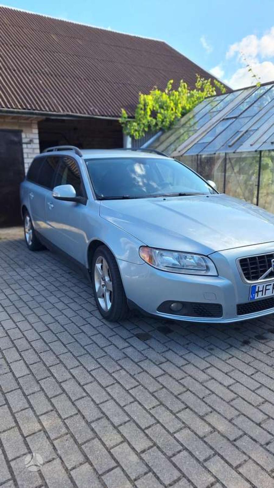 Zils Volvo V70 2008 Tauragė, ar dzinēja tilpumu 2.40 L un nobraukumu 324 tūkst. km par 1950 €, foto 4 vietnē AUTOMOTO.COM.LV
