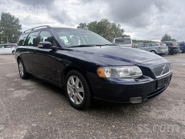 Volvo V70 2008 in Riga on AUTOMOTO.COM.LV Blue Volvo V70 2008 in Riga, with an engine capacity of 2.40 L and mileage of 290 thousand km for 3980 €, photo 1 on AUTOMOTO.COM.LV