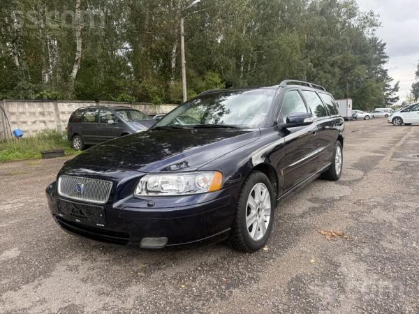 Volvo V70 2008 Rīga vietnē Zils Volvo V70 2008 Rīga, ar dzinēja tilpumu 2.40 L un nobraukumu 290 tūkst. km par 3980 €, foto 3 vietnē AUTOMOTO.COM.LV