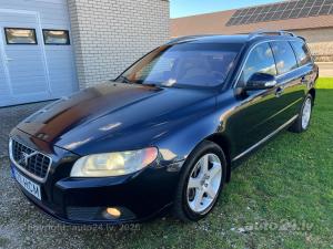 Zils Volvo V70 2008 Paide, ar dzinēja tilpumu 2.40 L un nobraukumu 346 tūkst. km par 4499 €, foto  vietnē AUTOMOTO.COM.LV
