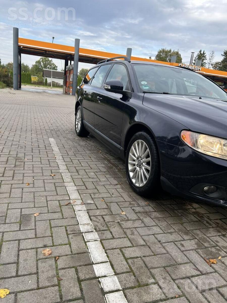 Синий Вольво В70 2008 в Елгава, объемом двигателя 2.00 л и пробегом 355 тыс. км за 3190 €, фото 3 на AUTOMOTO.COM.LV