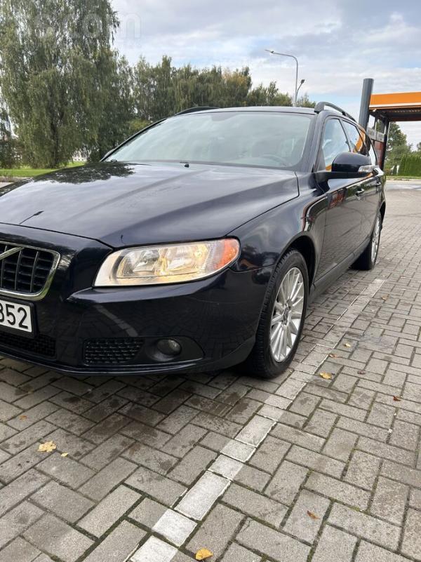 Синий Вольво В70 2008 в Елгава, объемом двигателя 2.00 л и пробегом 355 тыс. км за 3190 €, фото 4 на AUTOMOTO.COM.LV