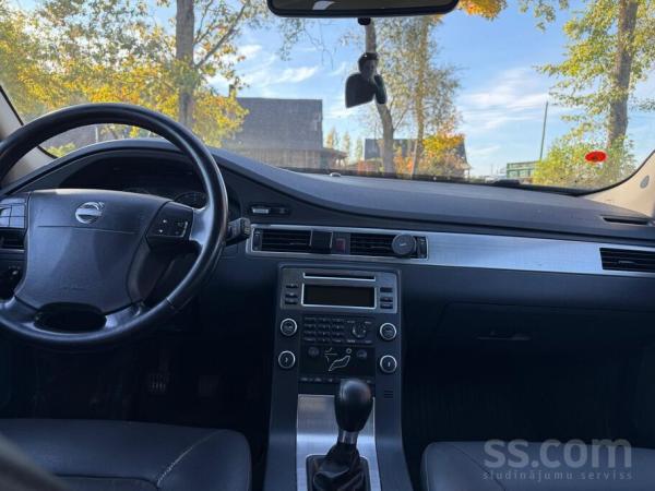 Вольво В70 2008 в Рига на AUTOMOTO.COM.LV Синий Вольво В70 2008 в Рига, объемом двигателя 2.00 л и пробегом 393 тыс. км за 2500 €, фото 7 на AUTOMOTO.COM.LV