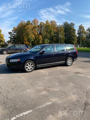 Zils Volvo V70 2008 Rīga, ar dzinēja tilpumu 2.40 L un nobraukumu 310 tūkst. km par 3300 €, foto 3 vietnē AUTOMOTO.COM.LV