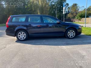Zils Volvo V70 2008 Rīga, ar dzinēja tilpumu 2.40 L un nobraukumu 310 tūkst. km par 3300 €, foto 6 vietnē AUTOMOTO.COM.LV