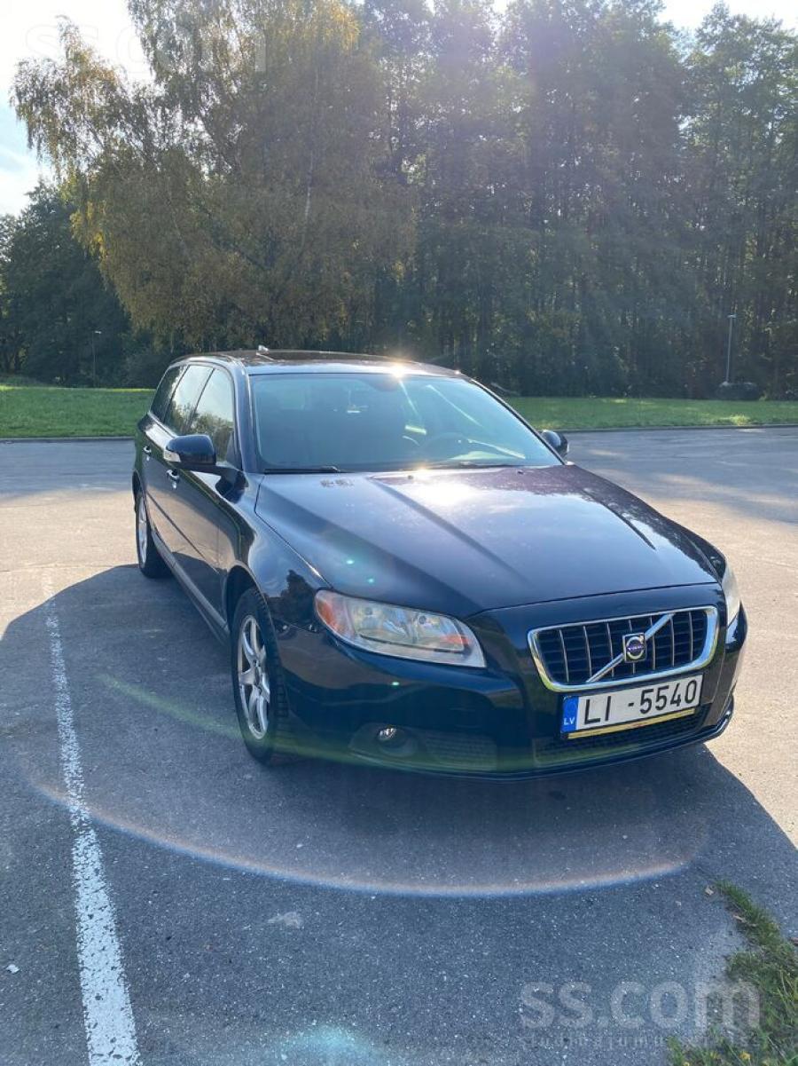 Zils Volvo V70 2008 Rīga, ar dzinēja tilpumu 2.40 L un nobraukumu 310 tūkst. km par 3300 €, foto 7 vietnē AUTOMOTO.COM.LV